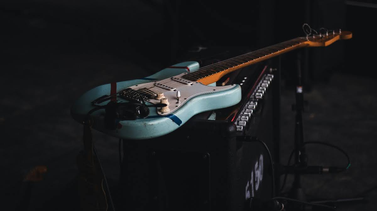 ‘When the Love Is Gone’ and the Riffs Are Raging: XDB's Romantic ...